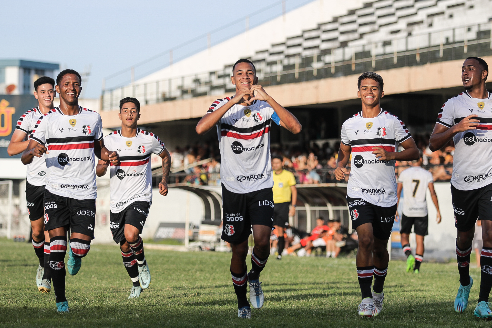 Em Caruaru, Santa Cruz conquista primeira vitória no Pernambucano Sub ...